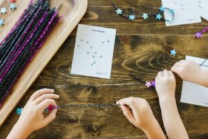 Pipe Cleaner Constellations - The Homeschool Scientist