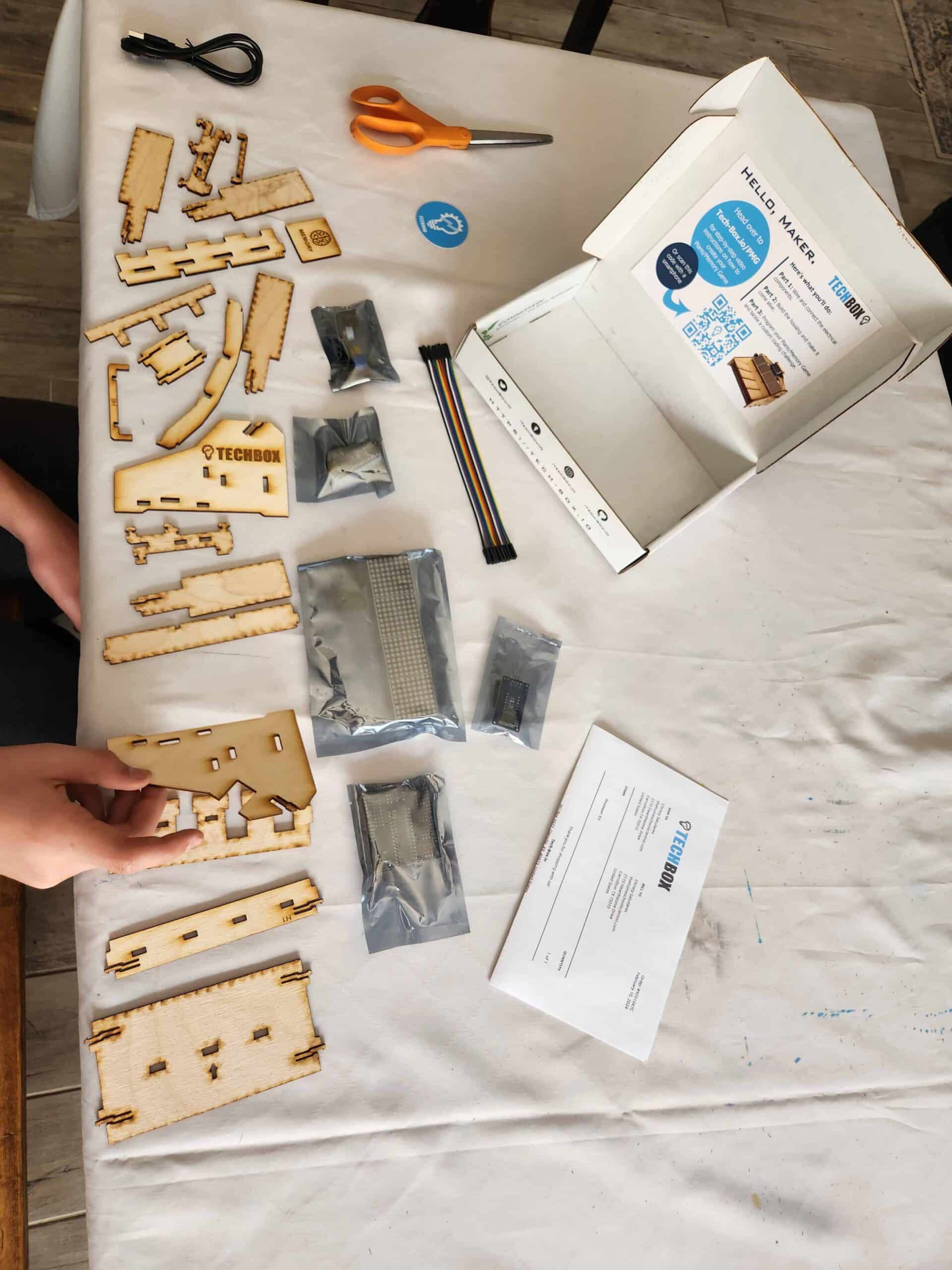 TechBox Kit Review & Giveaway - The Homeschool Scientist