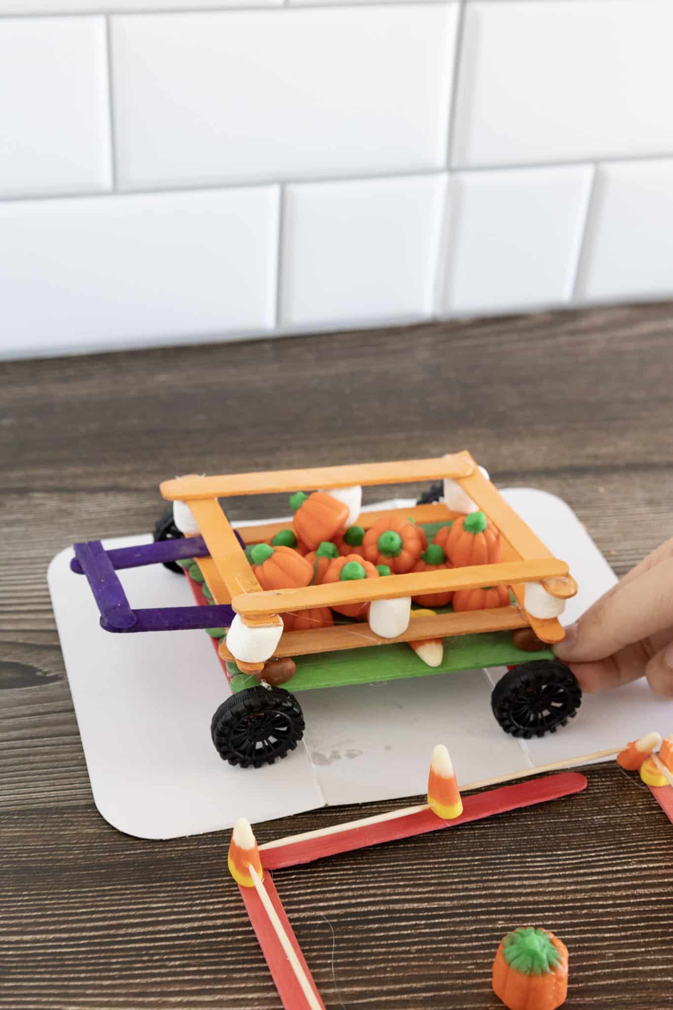 Fun Fall STEM Challenges - The Homeschool Scientist